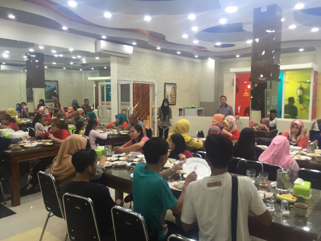 Hanya Rp 21 Ribu, Sudah Bisa Makan Kenyang di Restoran Garuda Raya ...